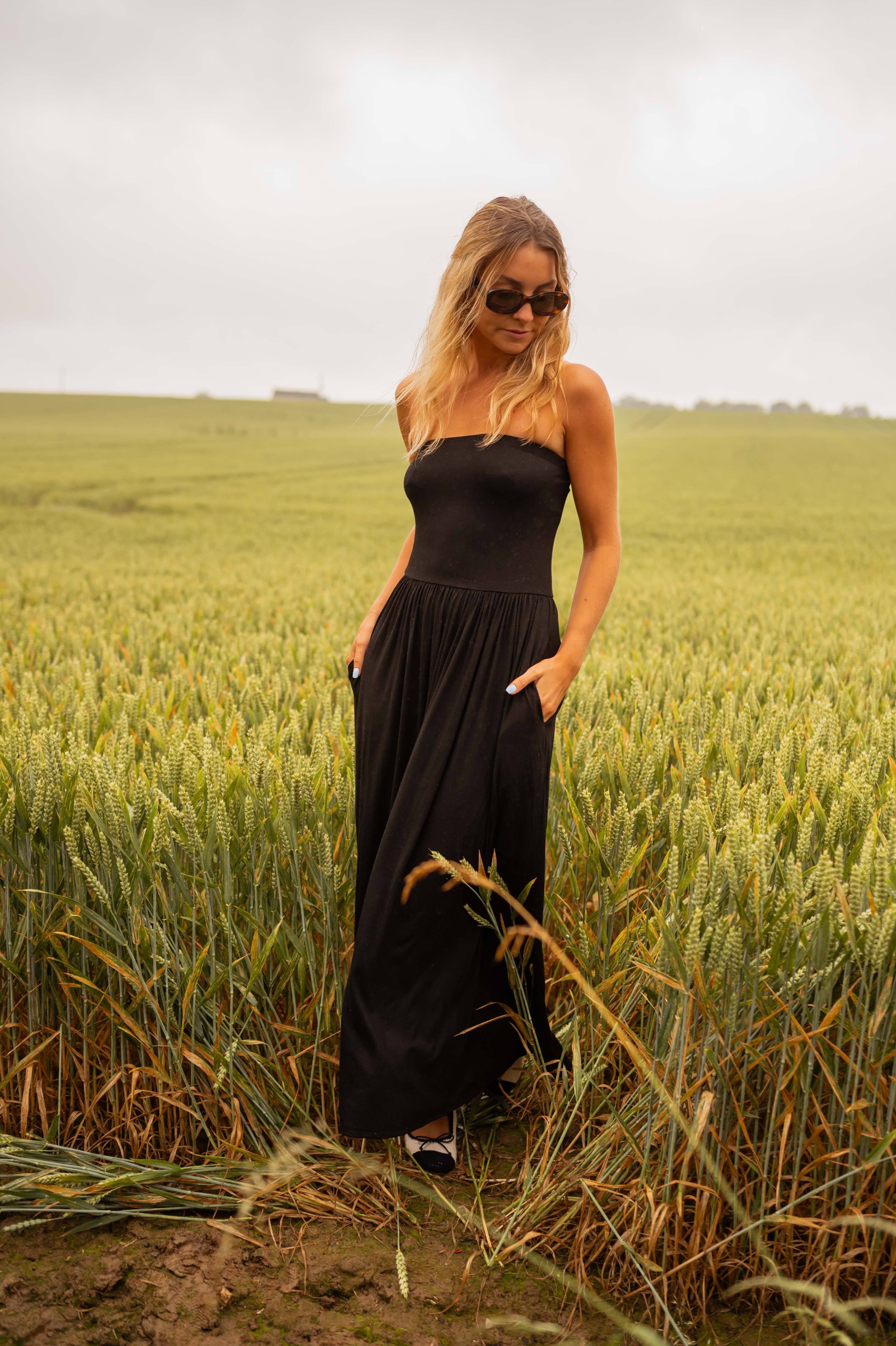 Adyl Dress - Black - Strapless – Easy Clothes